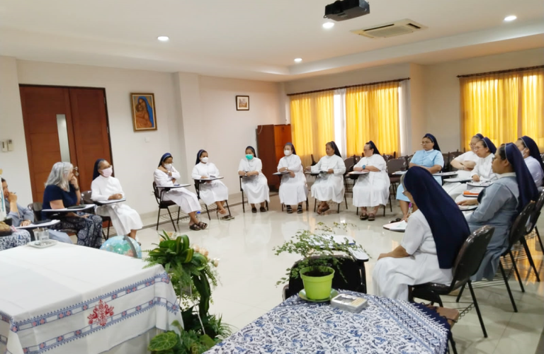 SSpS Jawa – Suster-Suster Misionaris Abdi Roh Kudus